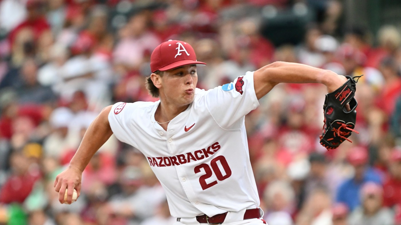 Aptos alum Gabe Gaeckle stellar in Arkansas’ loss to open College World ...