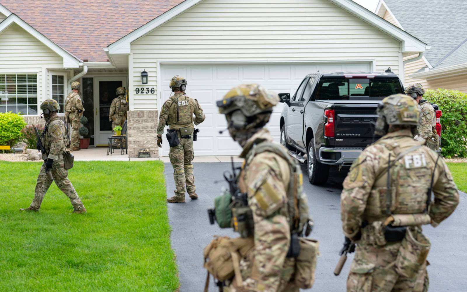 Manhunt intensifies in US after Democratic lawmaker, husband killed Manhunt intensifies in US after Democratic lawmaker, husband killed