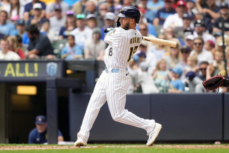Drew Avans collects first major league RBI in Brewers debut