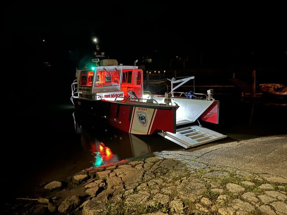 Emergency crews find missing swimmer on Lake Norman