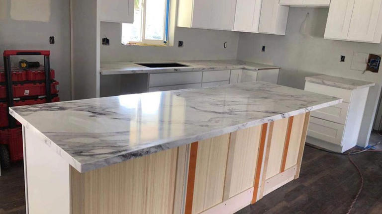 10 Countertop Veining Pattern Trends For A Unique And Bold Look