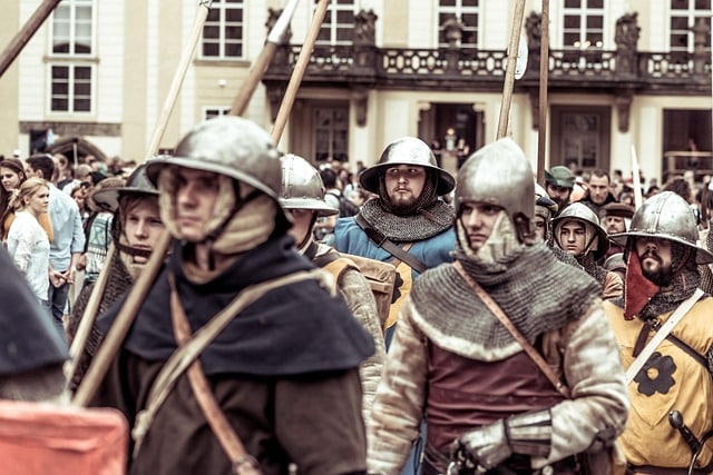 16 Historical Events Everyone Thinks Happened but Actually Didn’t