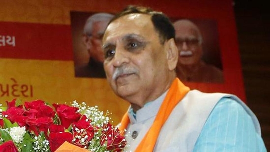 Air India crash: Vijay Rupani's family says 'finding it extremely ...