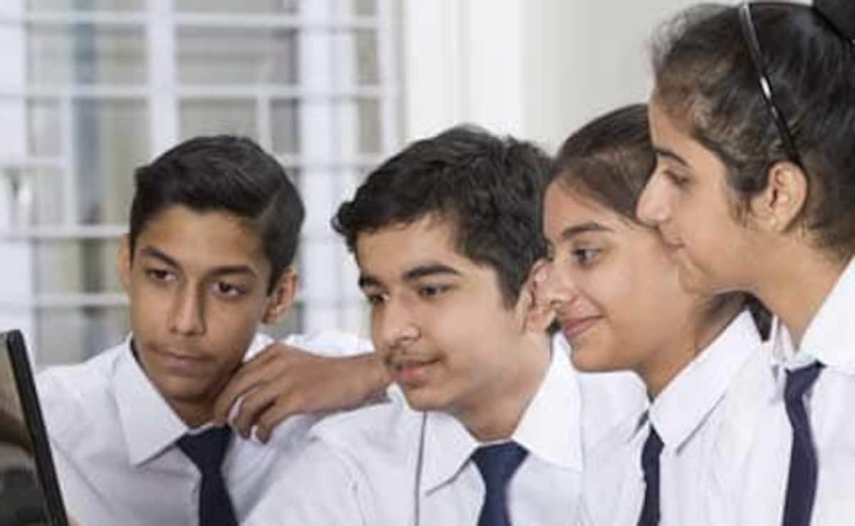 School Assembly News Headlines (August 14): Top National, World, Other News