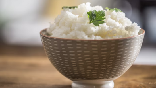 Harvard gastroenterologist ranks popular trends: Is eating cold rice ...