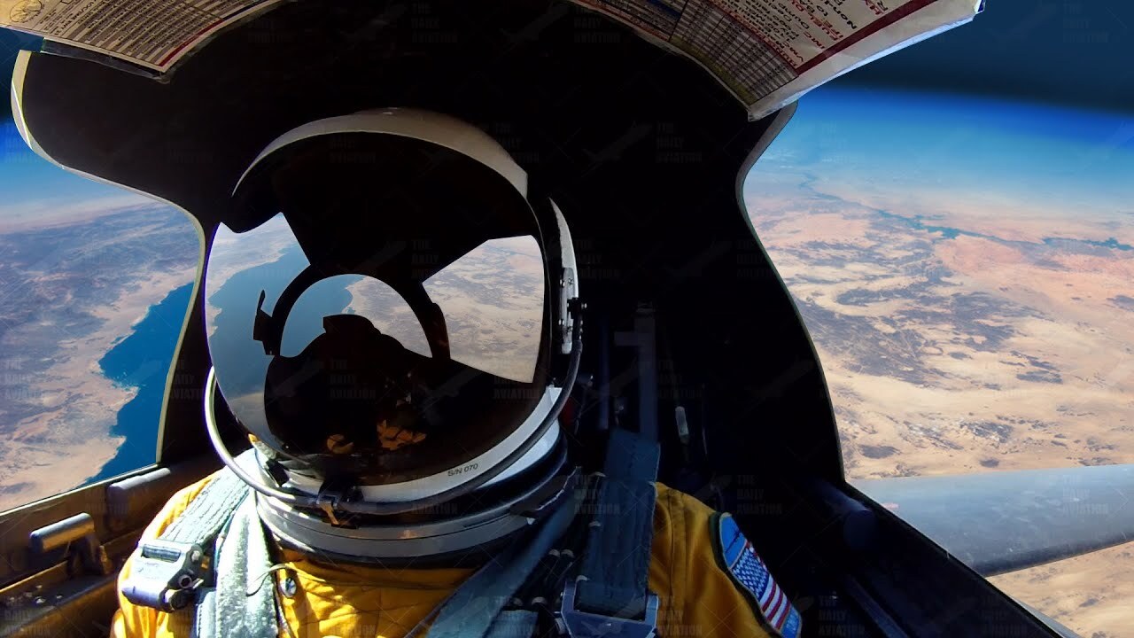 US Skilled U2 Pilot Wears $310,000 Space Suit For Extreme Altitude Flight