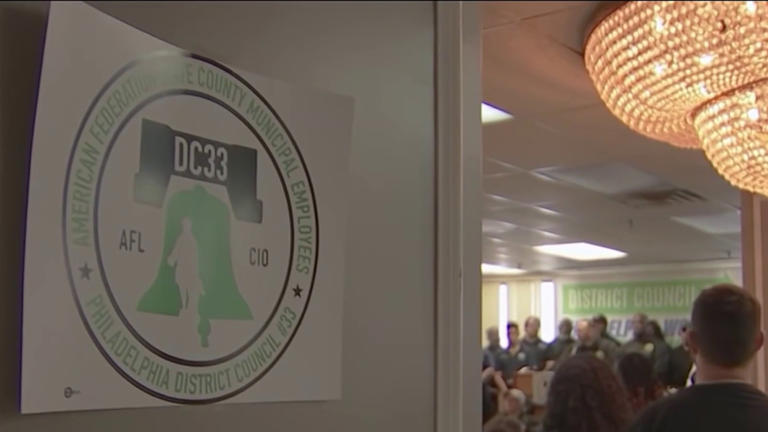 Philly's largest blue collar worker union plans to strike, Mayor Parker ...