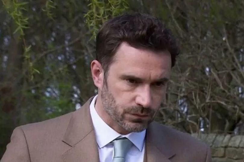 Emmerdale fans 'rumble' John Sugden's true identity in twist amid ...