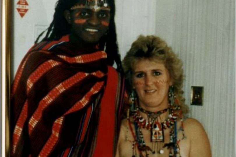 Mum leaves husband and kids for toyboy she met on 'spiritual' holiday