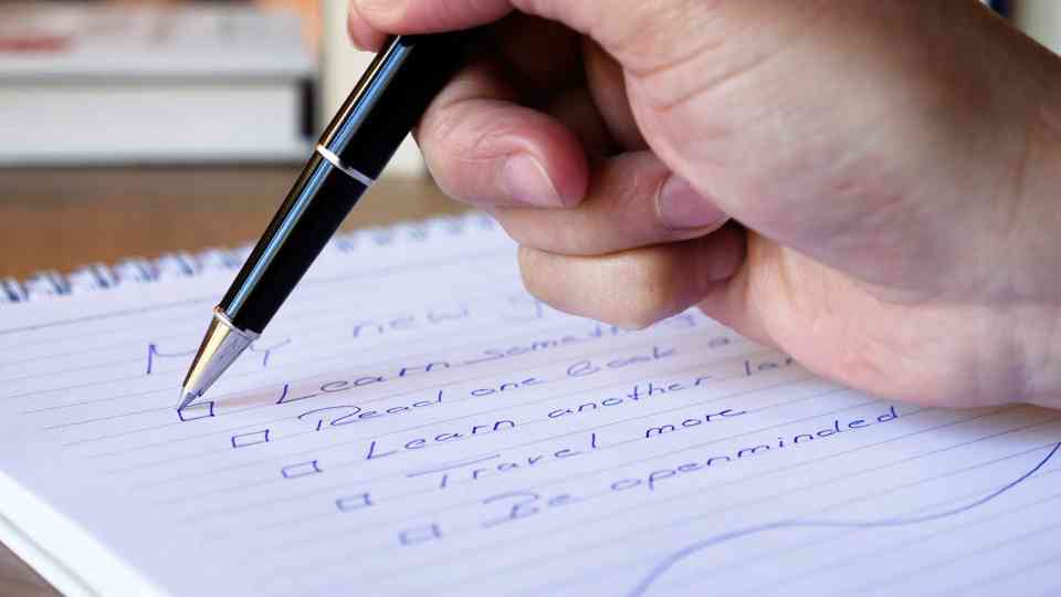 7 Compelling Reasons to Recommit to Your New Year's Resolution Right Now