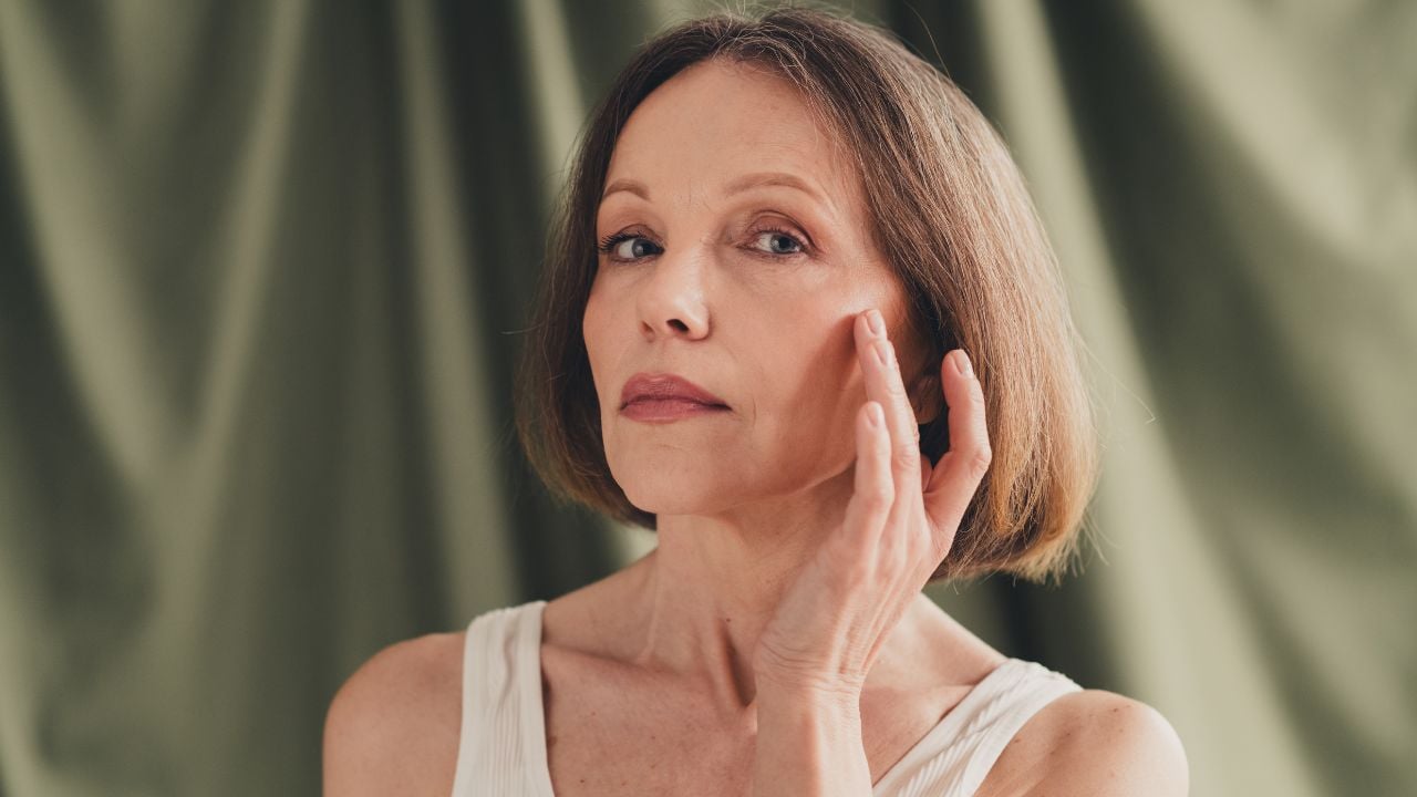 Adoptez une routine d’été anti-âge et hydratante