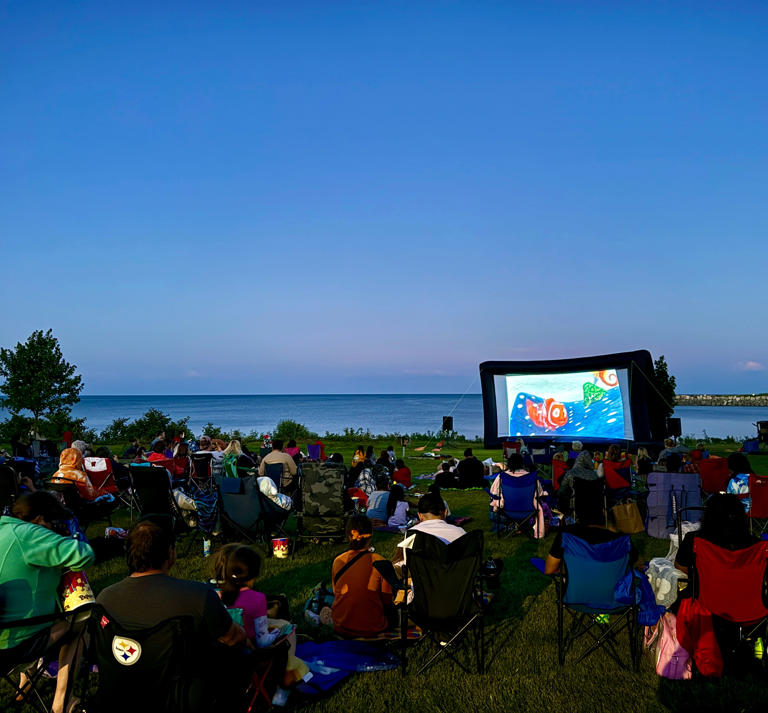 Manitowoc plans free outdoor movie series to feature 'Moana 2' and ...