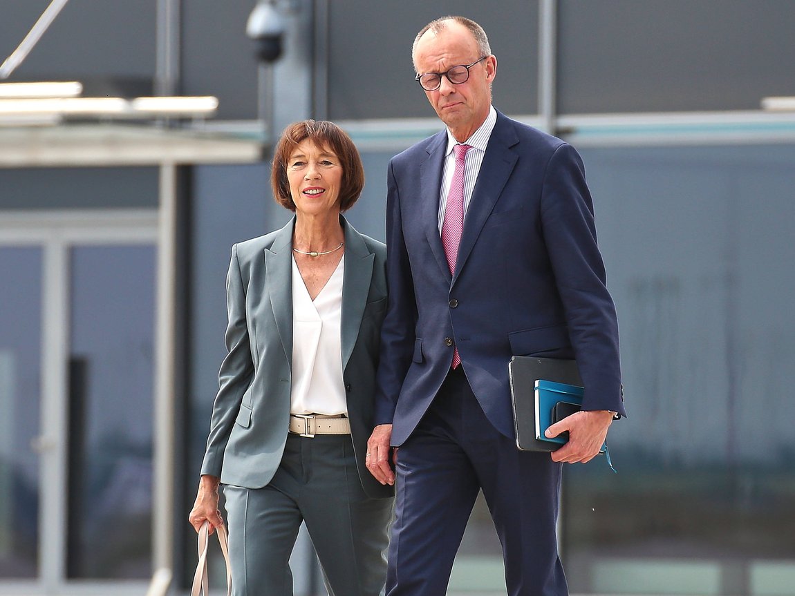 Chancellor's wife Charlotte Merz in the spotlight at G7 summit