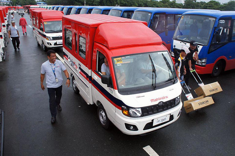 DTI-SBCorp releases P15-M to first batch of e-transport borrowers