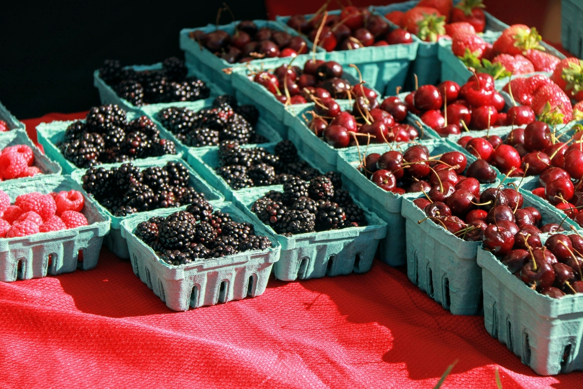 EWG’s 2025 Clean 15 and Dirty Dozen: Save These Lists for Your Next ...