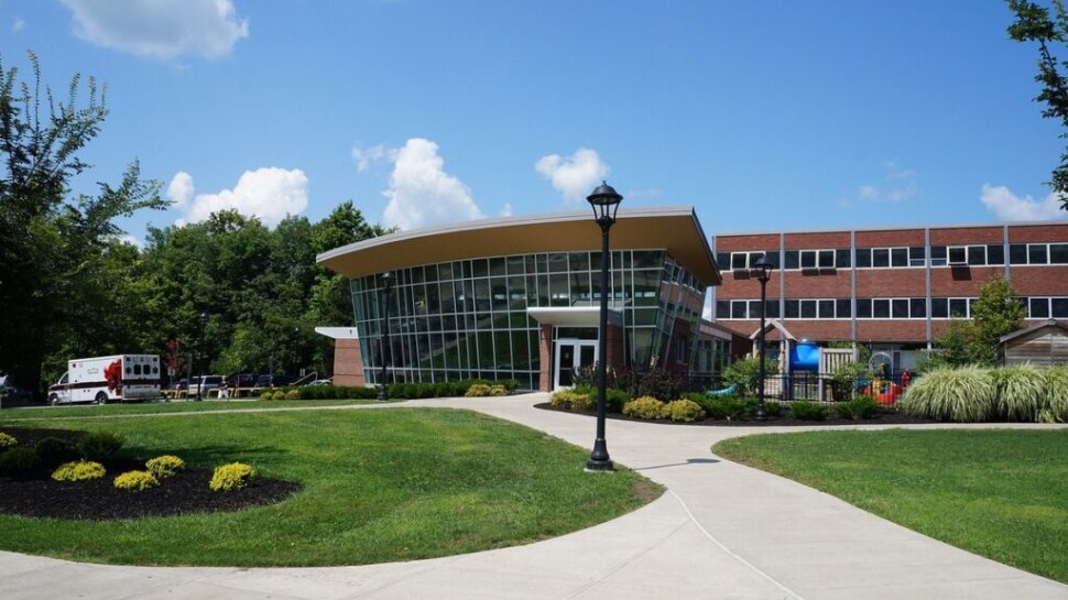 Cheapest engineering colleges : ఈ 11 ఇంజనీరింగ్‌ కాలేజీల్లో ఫీజులు ...