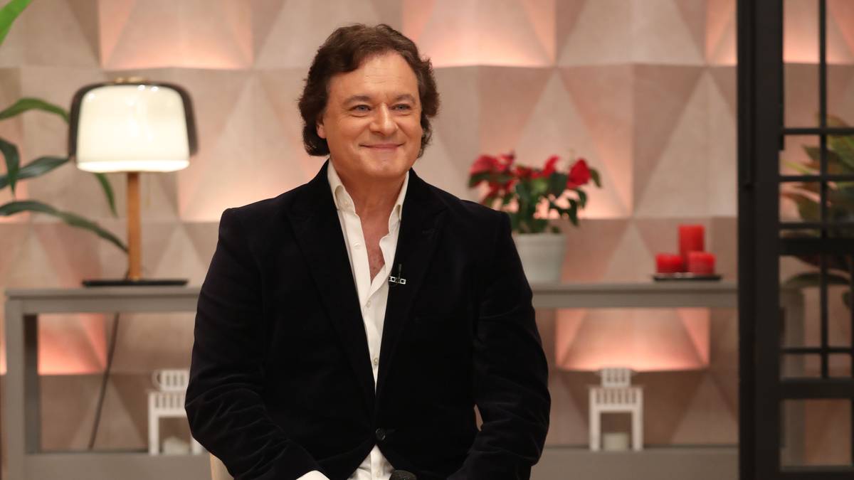 'Samba no pé' e muitos sorrisos! José Alberto Reis celebra casamento da ...