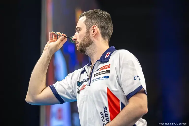 'The pressure got to them and they buckled' - Wayne Mardle reacts to ...
