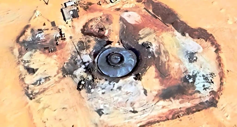 UFO in Sahara Desert? Google Maps reveals mysterious 'flying saucer ...