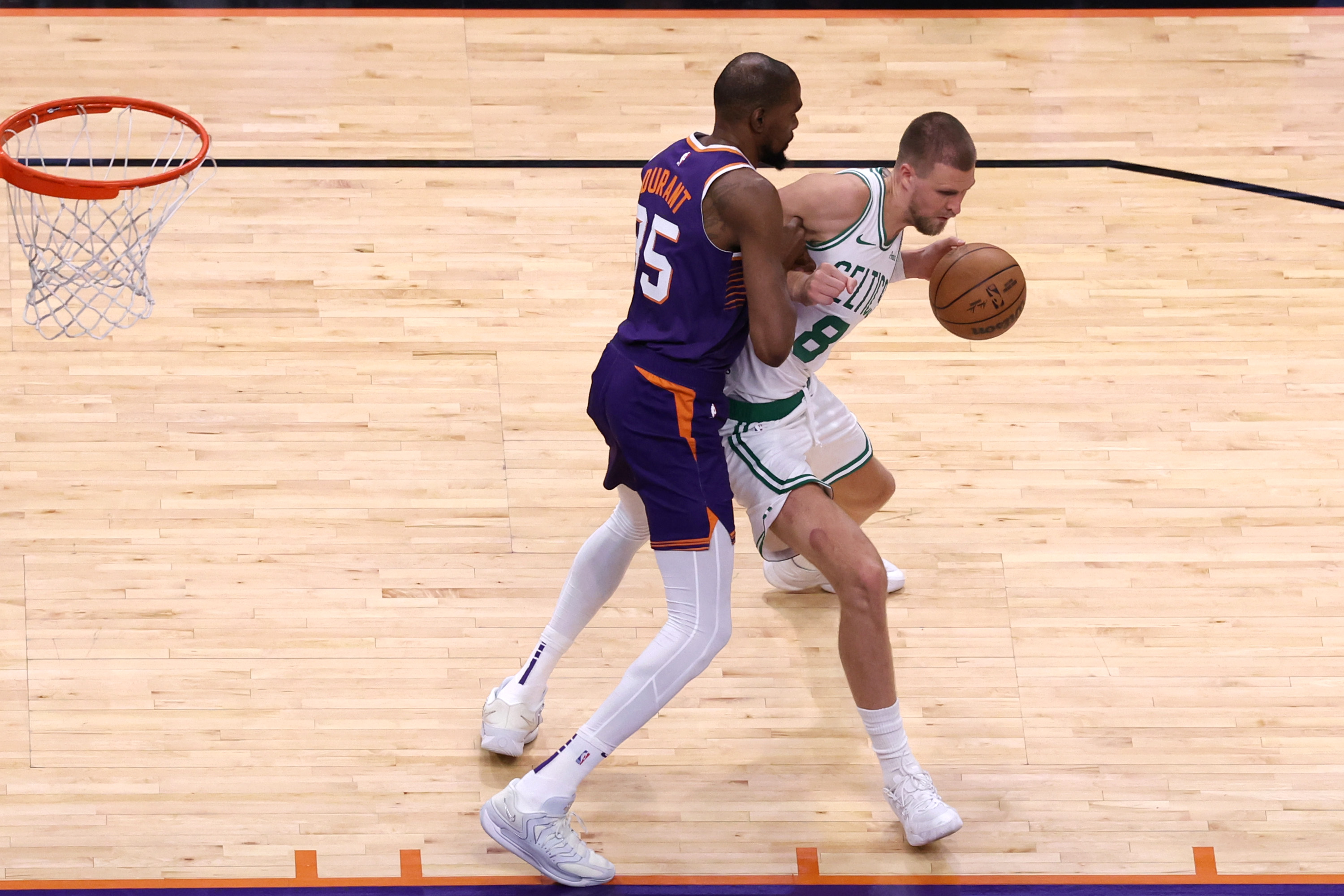 Celtics' Kristaps Porzingis Trade Rumors Take Turn With Kevin Durant News