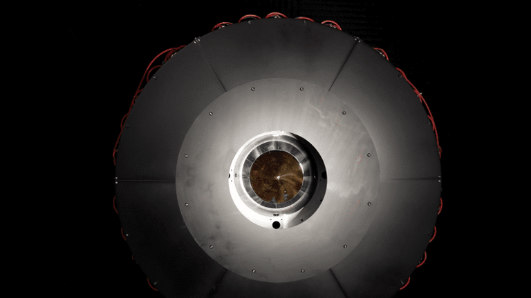 DARPA’s New Record-Breaking Laser Could Redefine Power Distribution ...