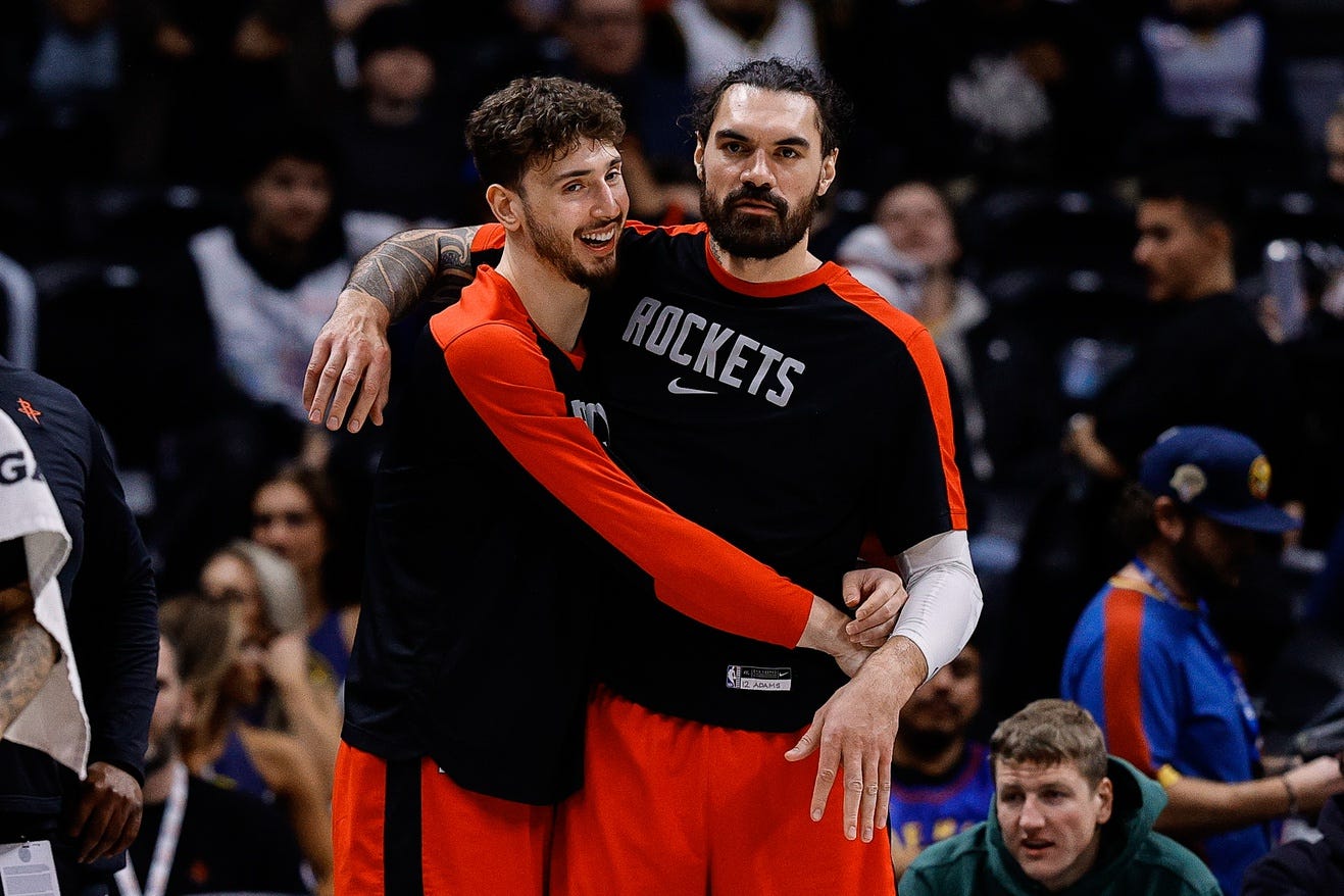 Rockets re-sign Steven Adams, keep double-big lineup intact