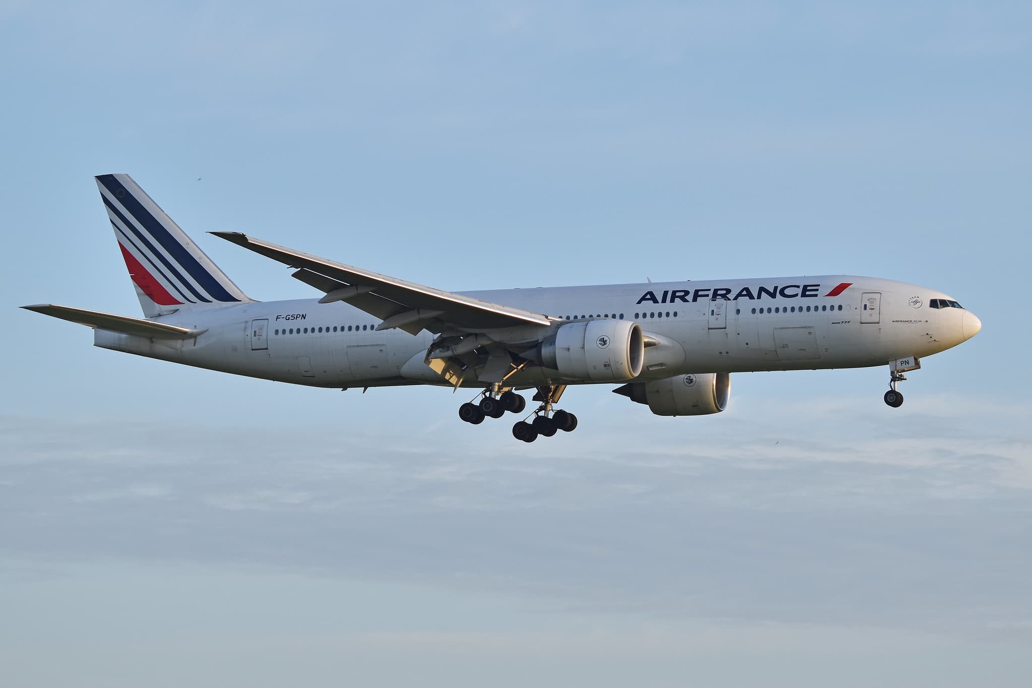 "Je veux tuer": une passagère agressive d'un vol Air France force l ...