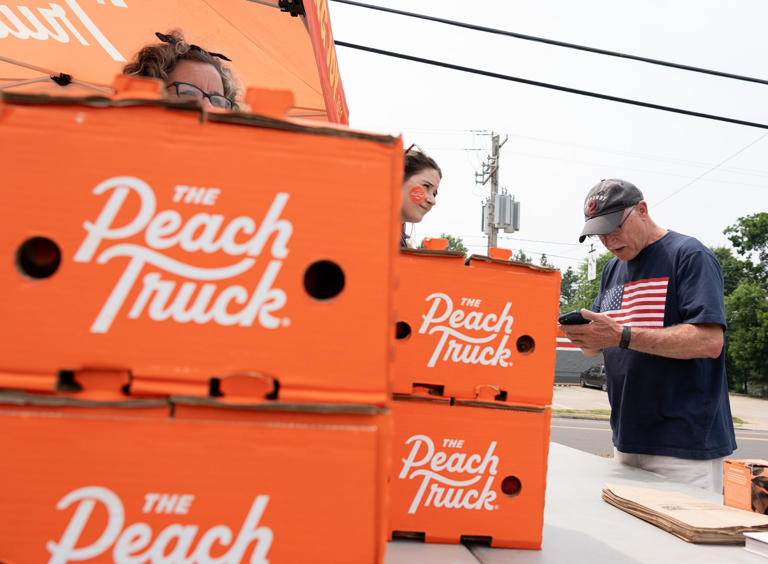 The Peach Truck to visit Greater Akron. See their upcoming stops here