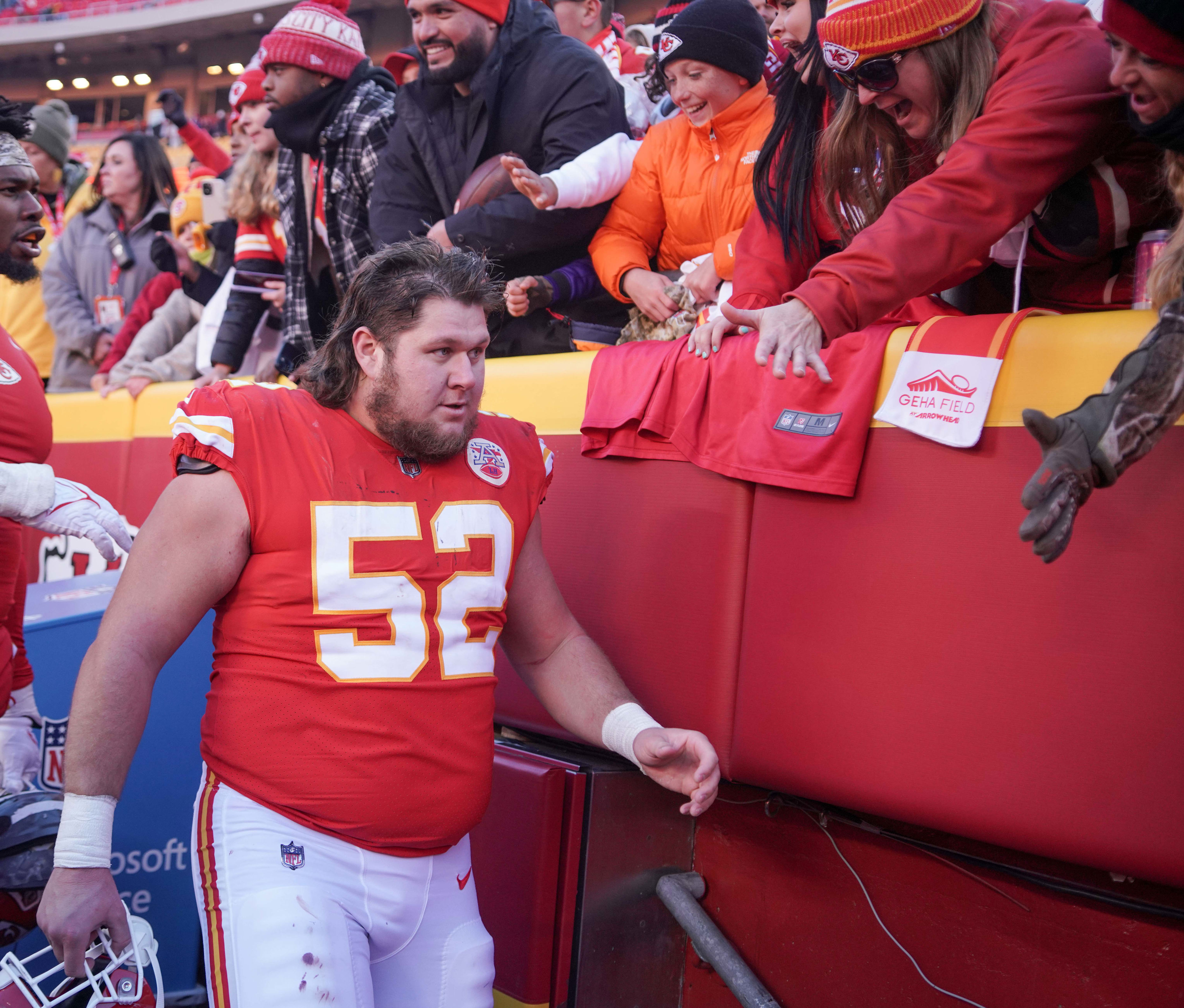 Kansas City Chiefs' Creed Humphrey ranks as PFF's top center going into ...