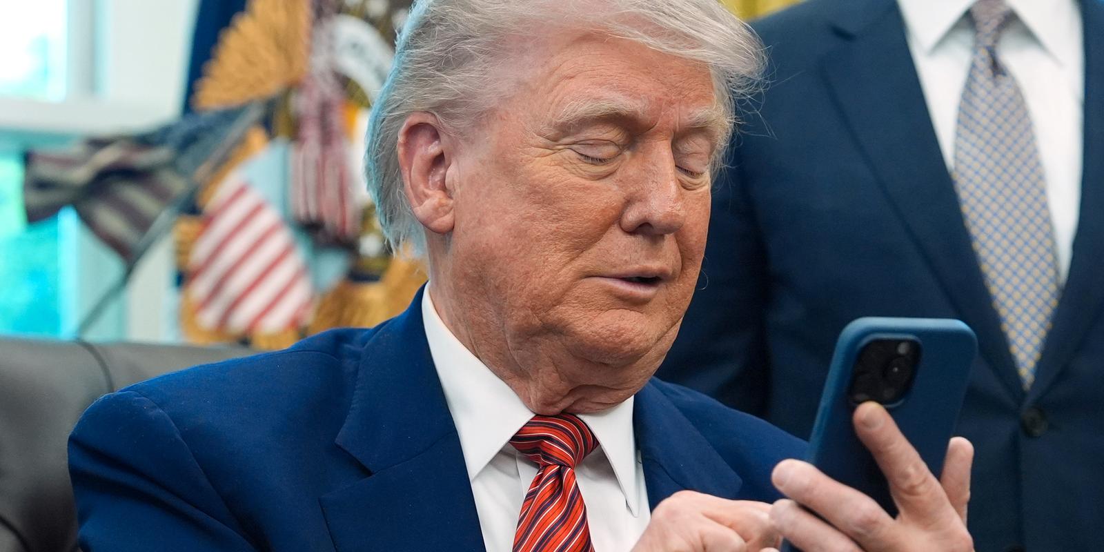 Trump lanserar egen smartphone och mobilnätet Trump Mobile