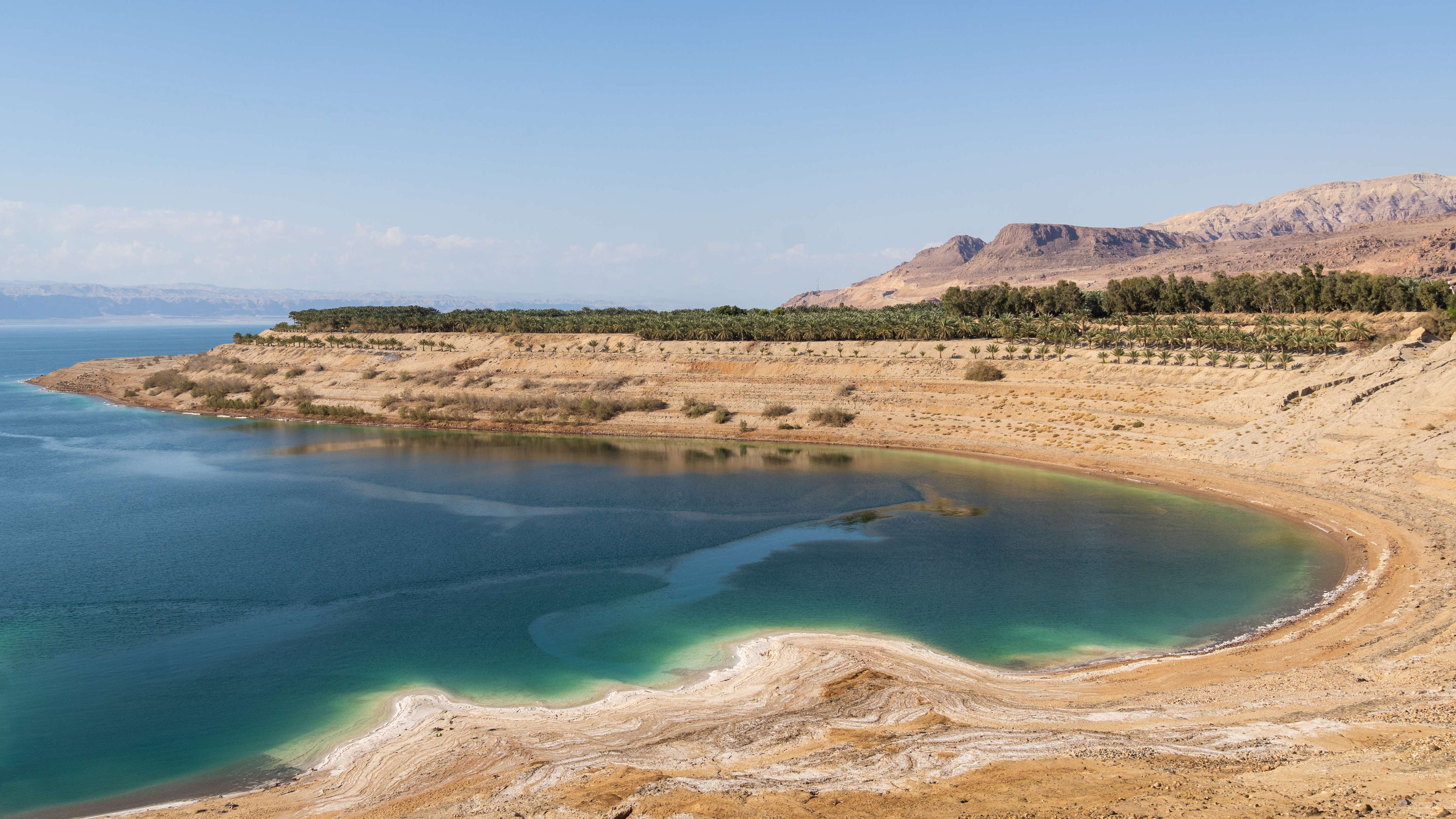 Is it safe to travel to the Middle East? Latest travel advice after ...