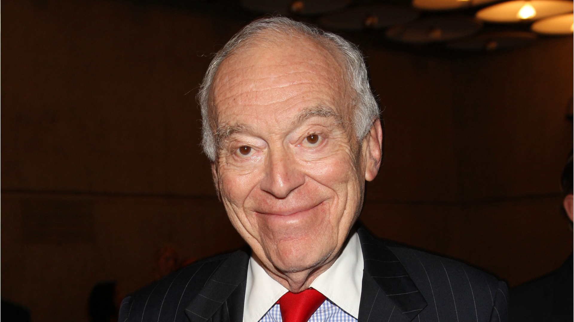 Estée Lauder Business Legend Leonard Lauder Dies Aged 92