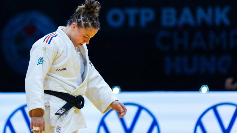 iOS 26 is here: Full list of supported devices, key features, when and ...