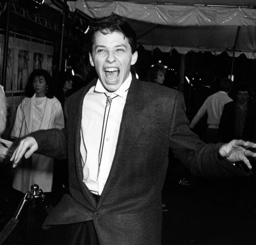 '80s Icons Make a Strong Political Statement With a Pretty in Pink ...