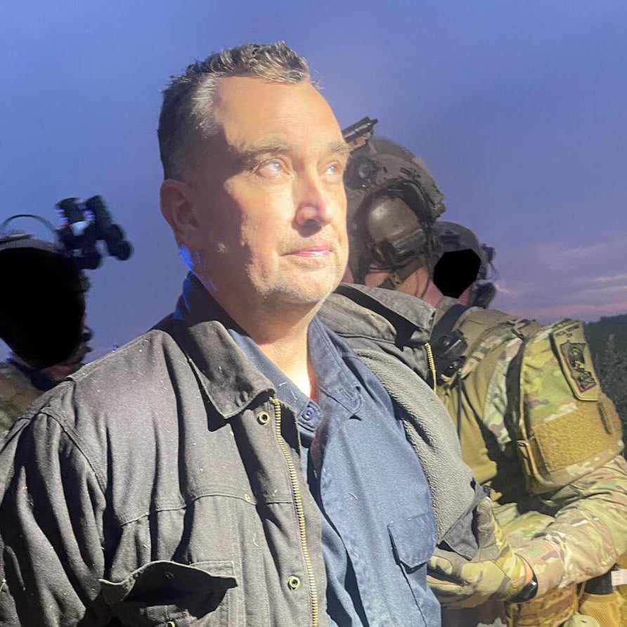 FBI: Vance Boelter went to other lawmakers' homes before killing Hortman