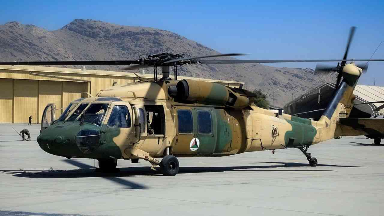 Taliban restore Black Hawk helicopters left by the US and strengthen ...