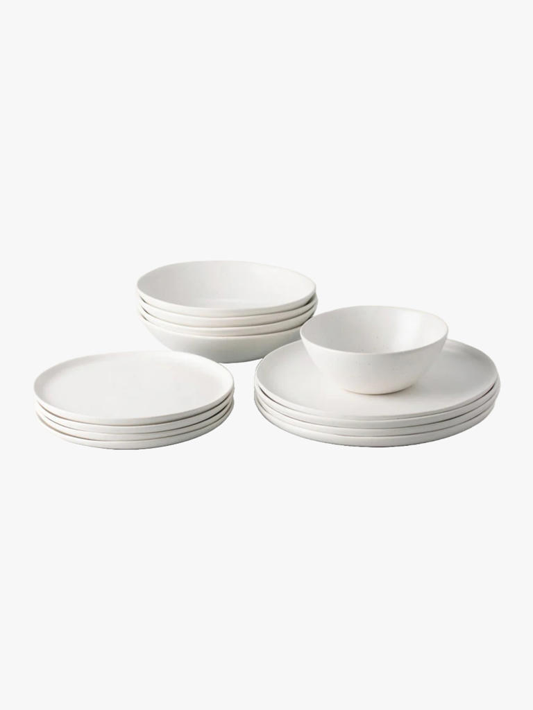 The Best Dinnerware Sets Show Off Your Excellent Taste