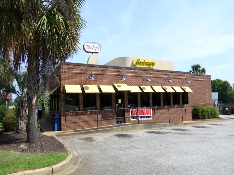 Ricky’s Drive-In announces closure