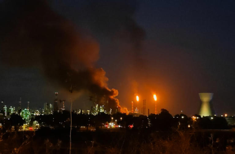 Haifa oil refinery's facilities shut down following Iranian missile strike