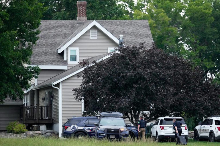 Minnesota shooting suspect Vance Boelter charged with 2nd-degree murder ...