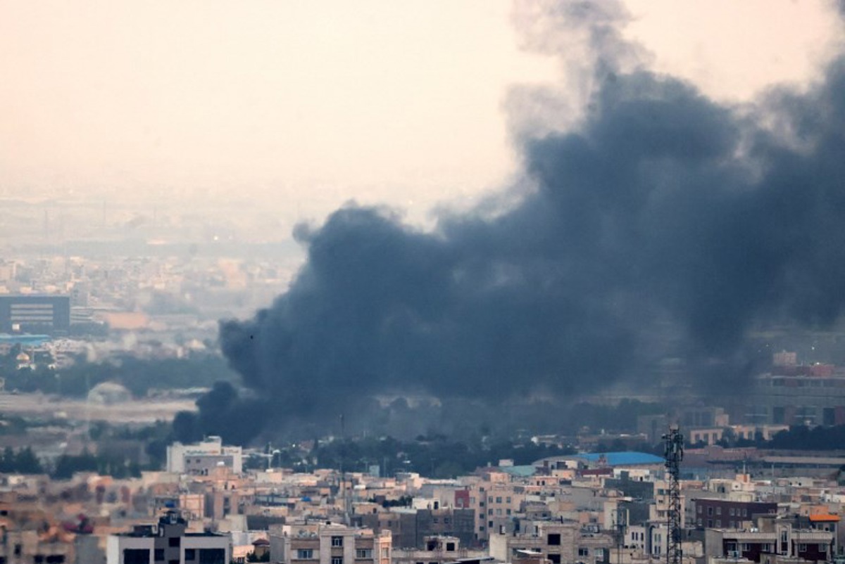 Israëlische aanval op Iran - Zware explosies in Teheran, Israël kondigt ...