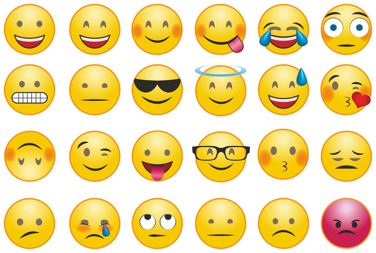 Researchers uncover hundreds of emojis in patient records