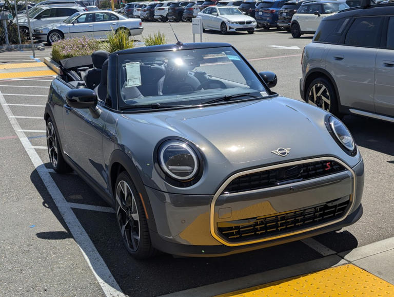 MINI's Cooper S and MINI Countryman SE ALL4 are the Perfect Dynamic Duo