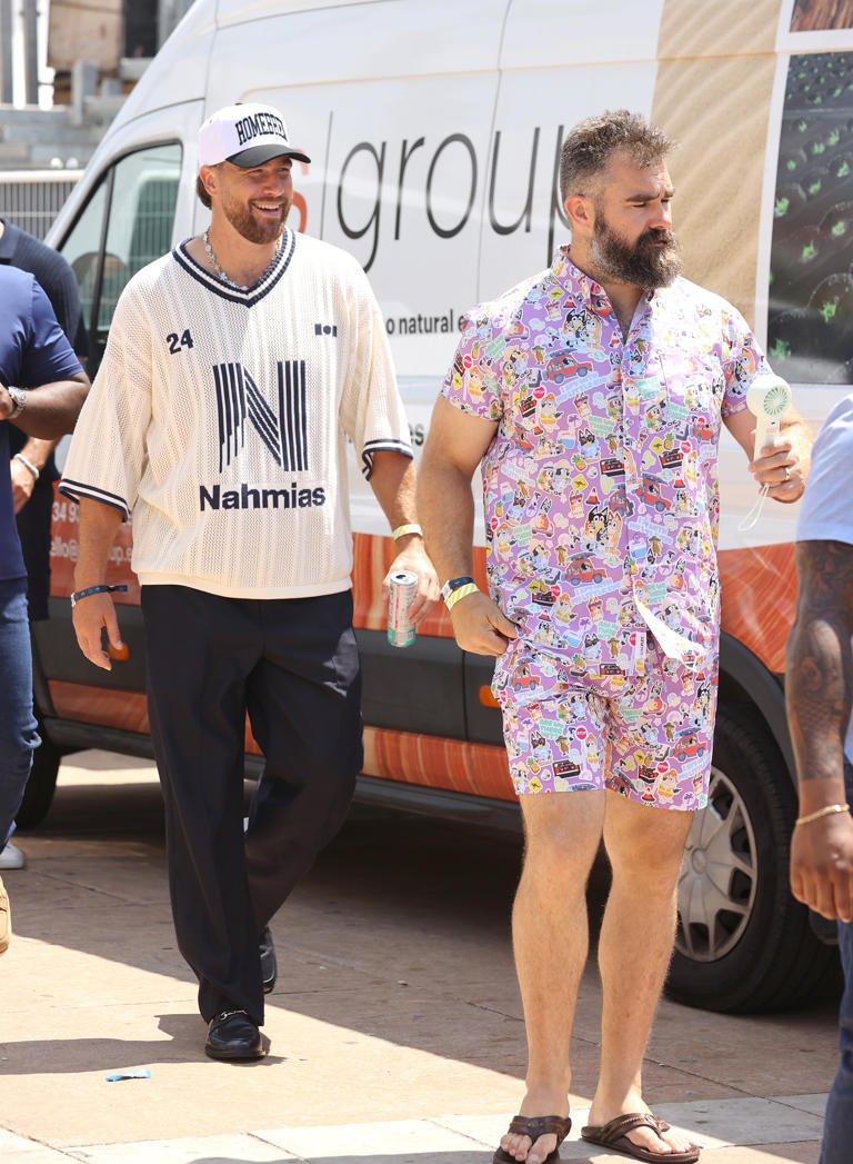 Travis Kelce drops 25 pounds in NFL offseason after being dragged for ...