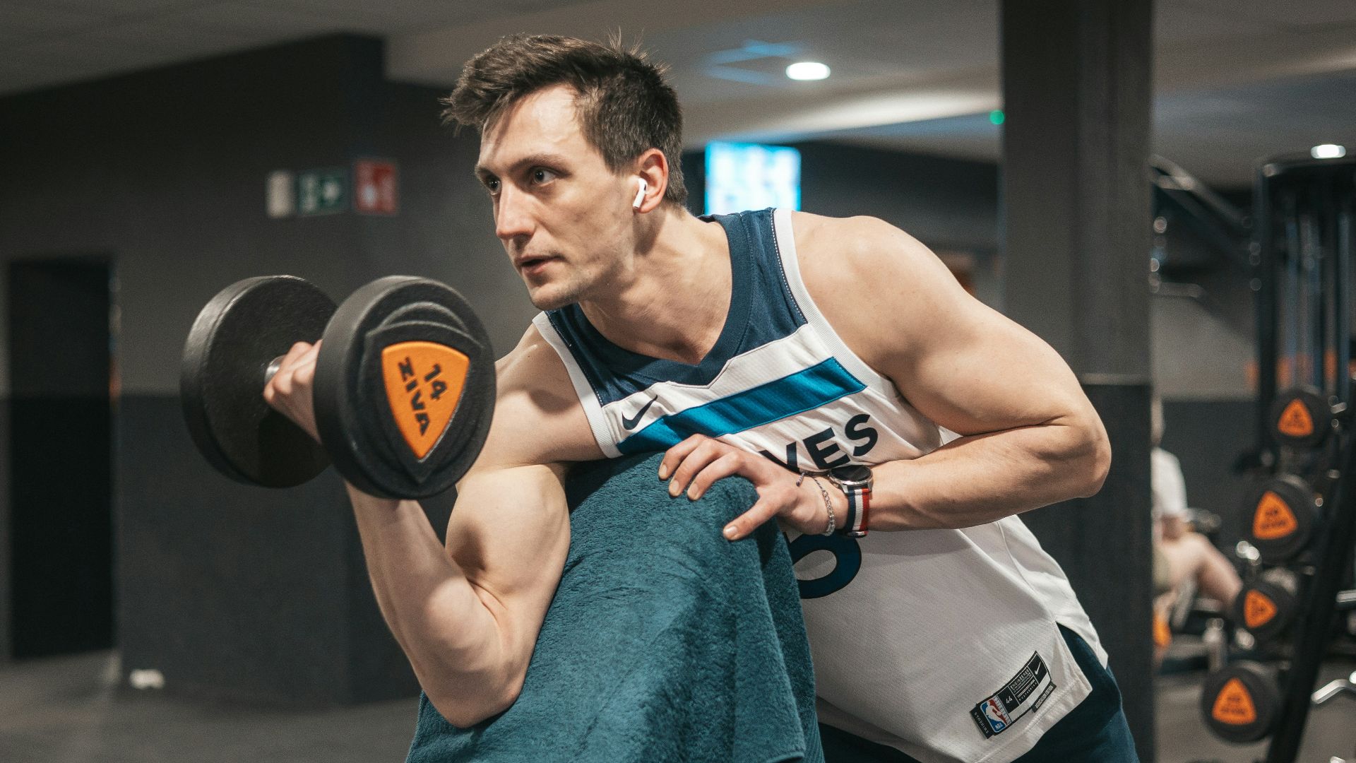 20 Effective Workouts That Tone Your Arms
