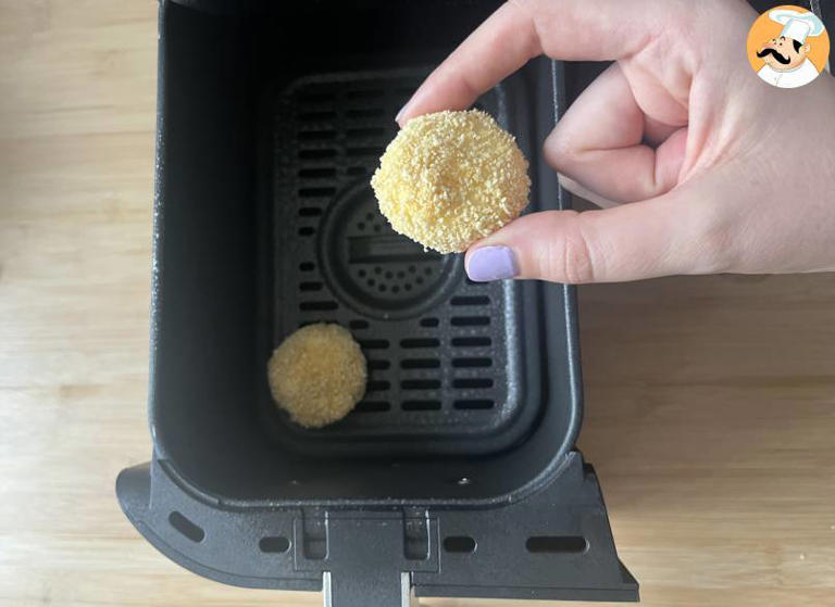 Breaded babybel cheese wheels in airfryer