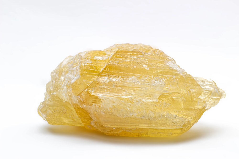 16 Minerals That Glow Under UV Light