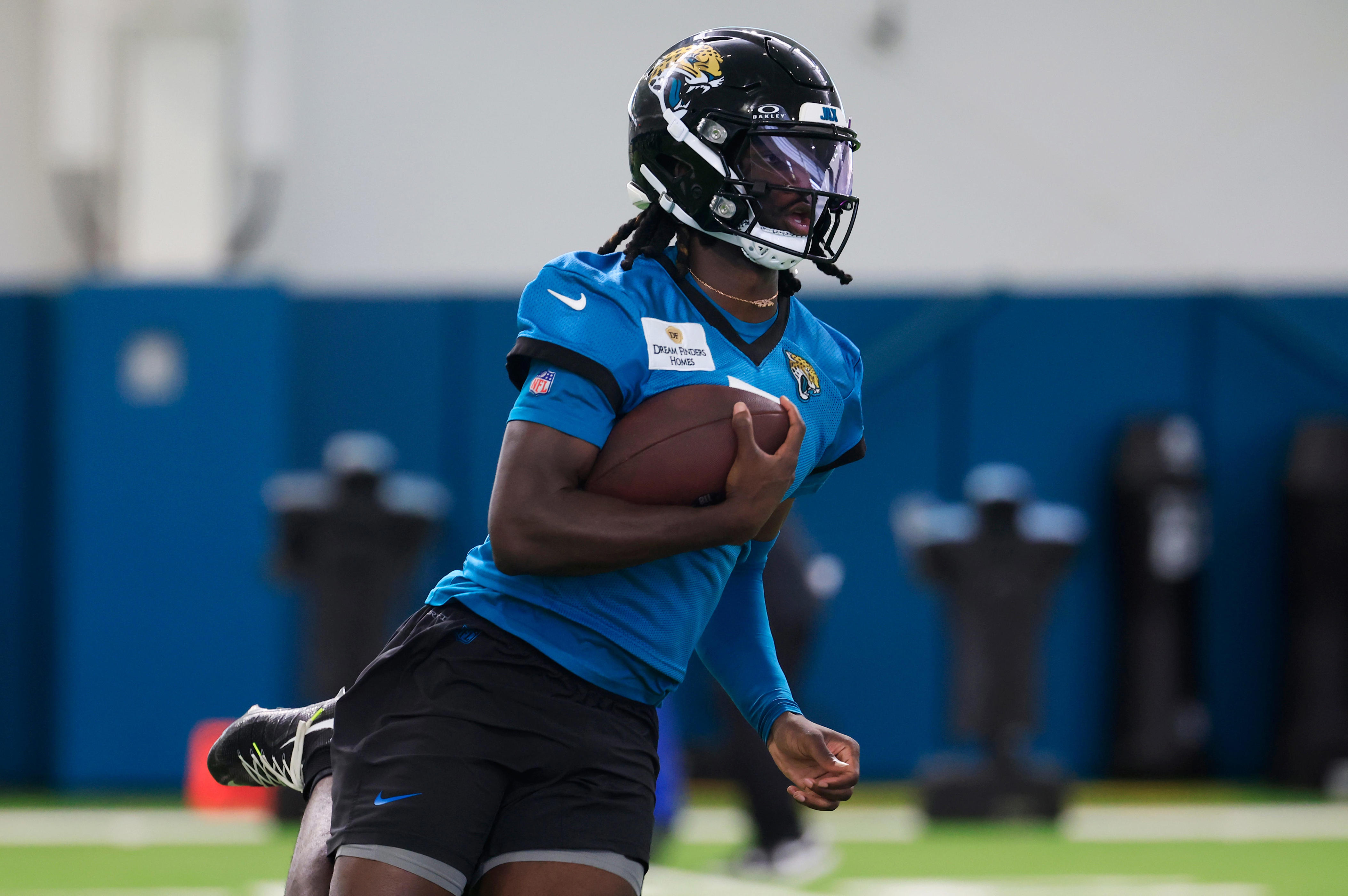 How many Jacksonville Jaguars on list of NFL's top 100 players for 2025 ...