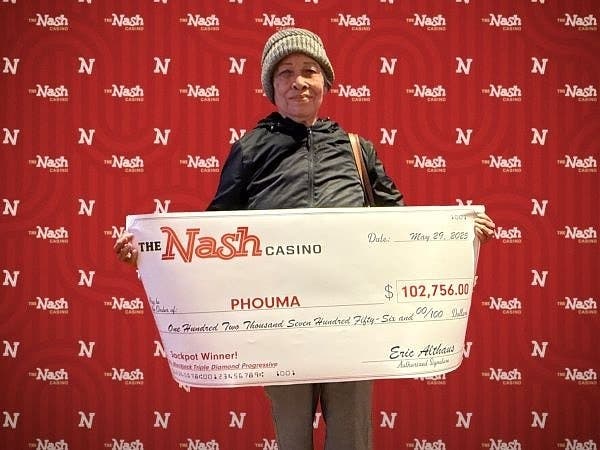 Record-Breaking Progressive Jackpots Awarded At The Nash Casino