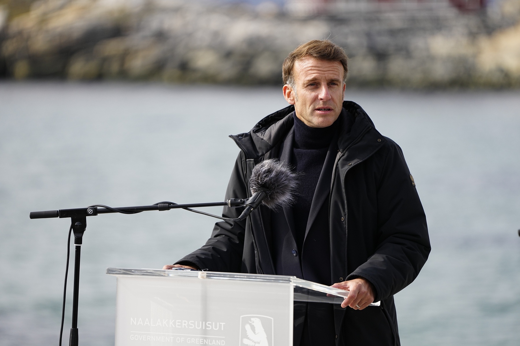 Macron threatens China with tariffs in the 'coming months'